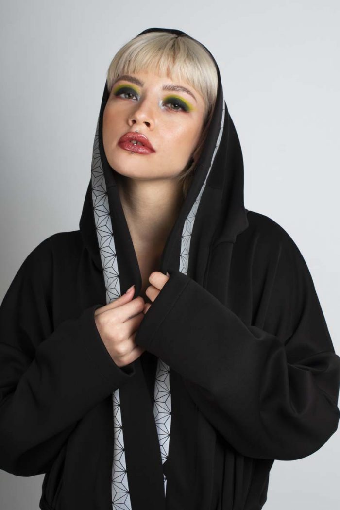 BOXING CAPE - ELEGANCE ARTIFICIELLE